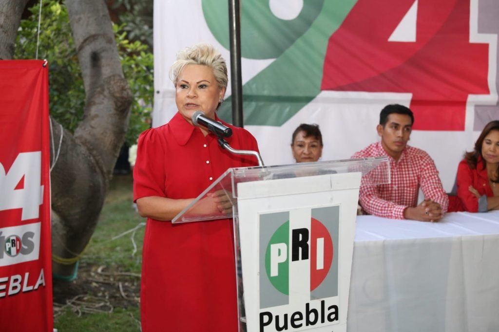 ISABEL MERLO DEJARÁ LA SEP Y AL PRI PARA BUSCAR UNA CANDIDATURA CON ...